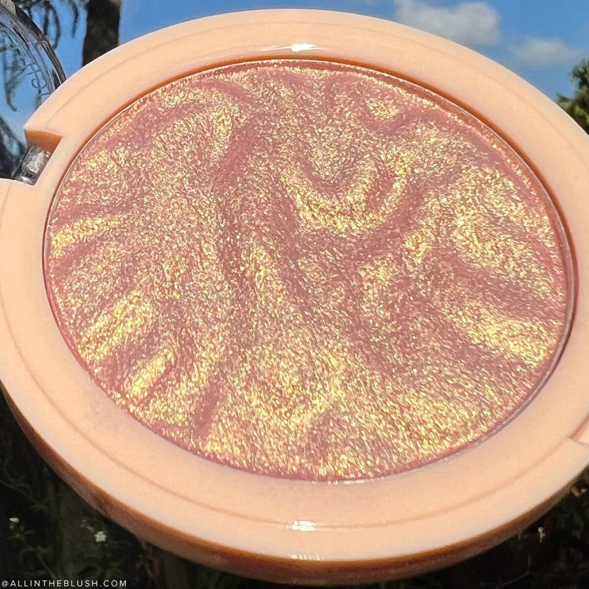 Makeup Revolution Highlight Reloaded Review » All In The Blush